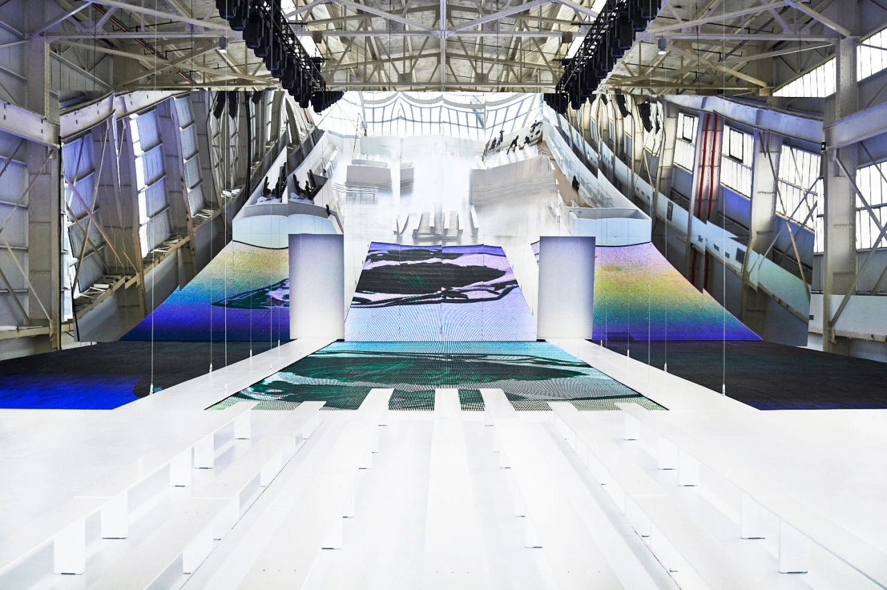 aaastrovski - http://blog.bureaubetak.com/post/88382132119/christian-dior-cruise-2015-wednesday ...