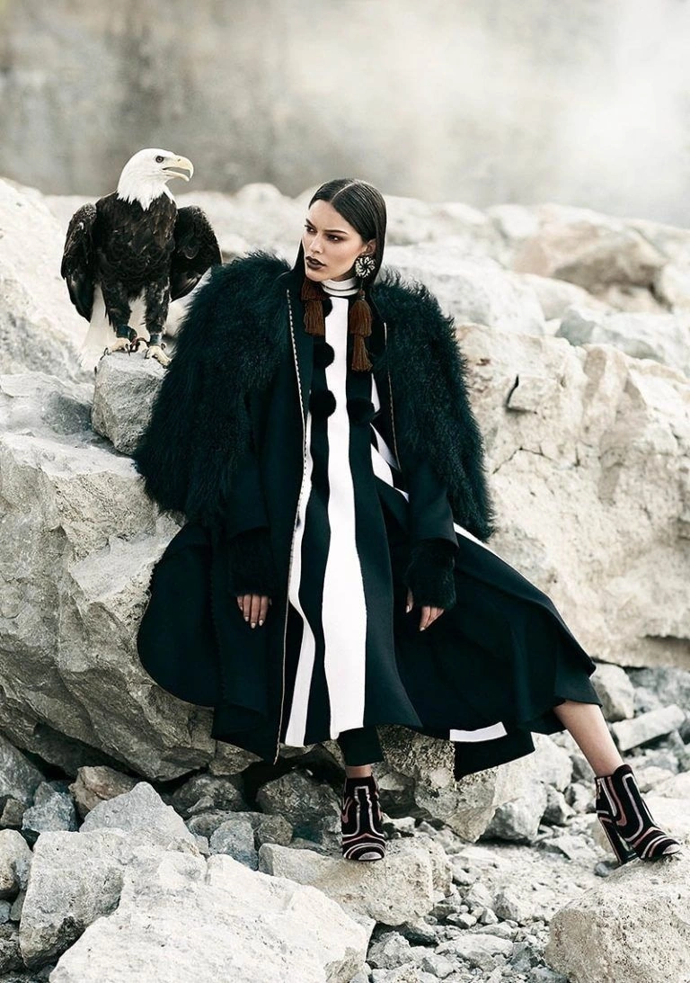 Aesthetic Database Of Carson - Lizzy Salt Poses in Statement Making ...