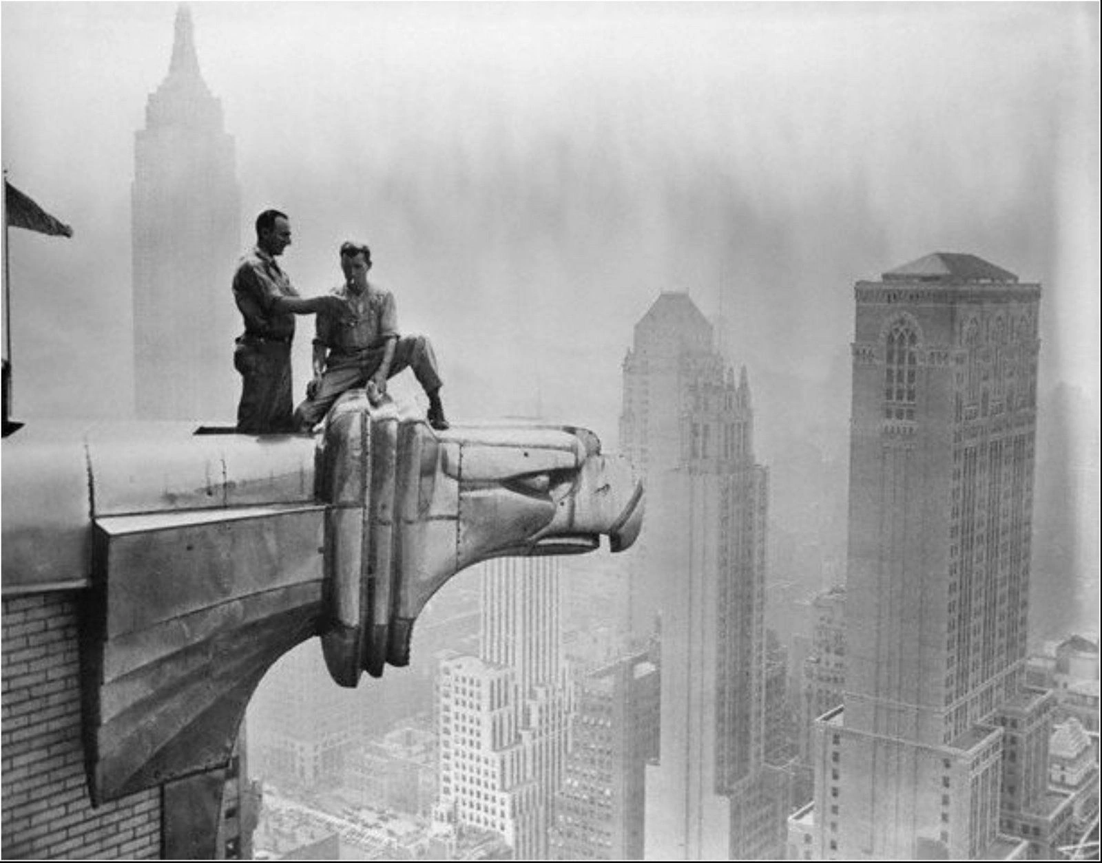 Daniel Velehov - Perfect Place for a Cigarette – Savee