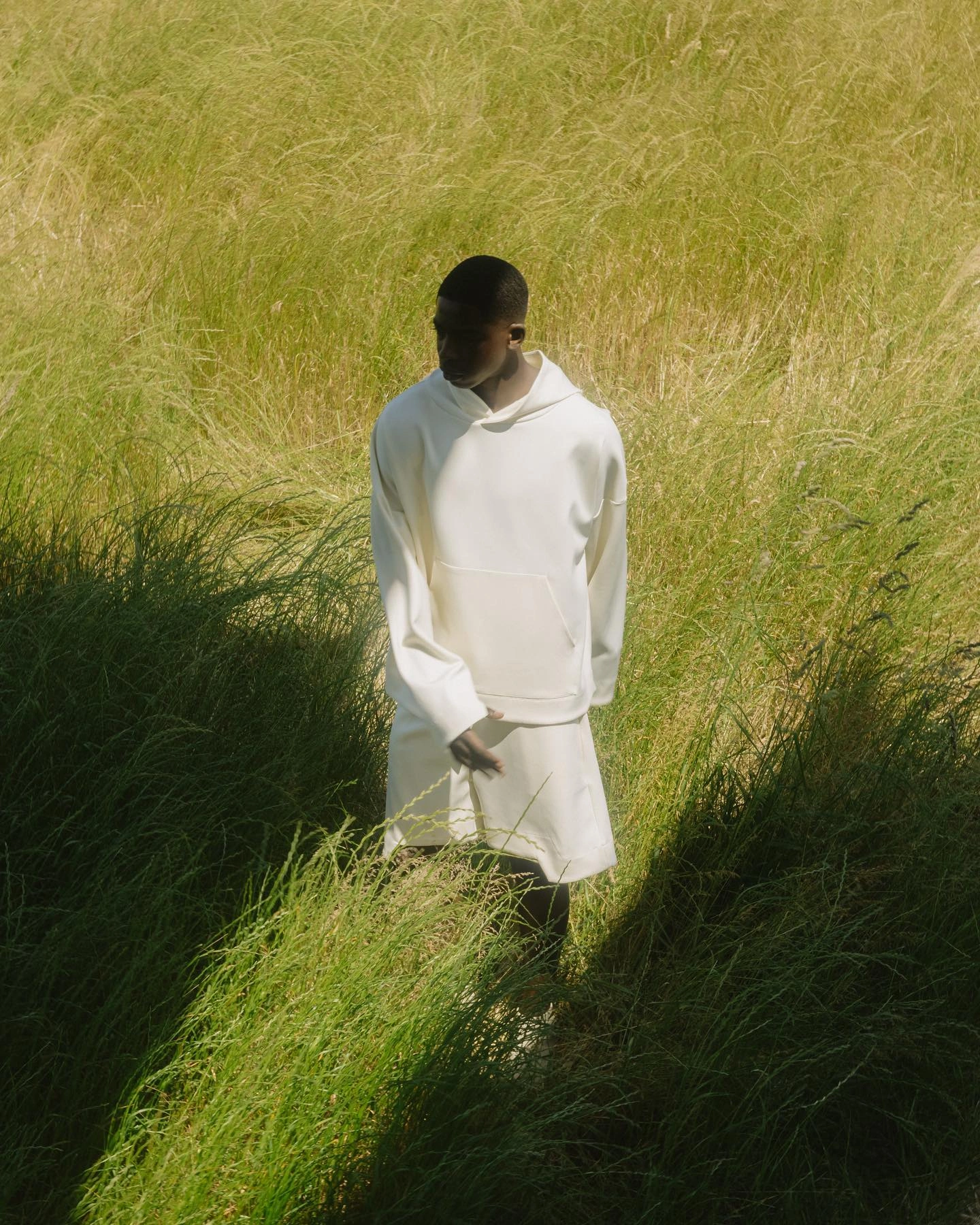 Reiser - Photo by Roy Michael on July 23, 2023. May be an image of 1 person and grass. – Savee
