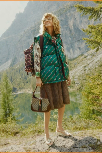 Bernise - GU699_TNF_PR-CROPS_single-image_300dpi_020-1 – Savee