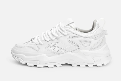 Alex Biggs - shop-just-white_1080x.jpg (1080×720) – SAVEE