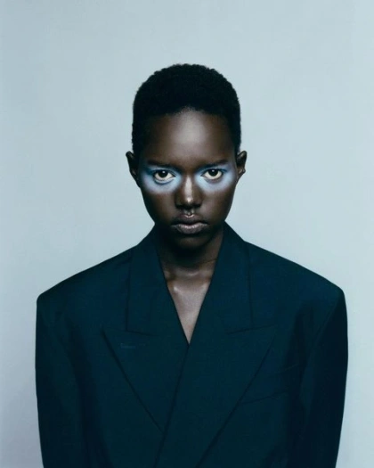 SIMDESIGNS || Graphics Designer. - https – SAVEE